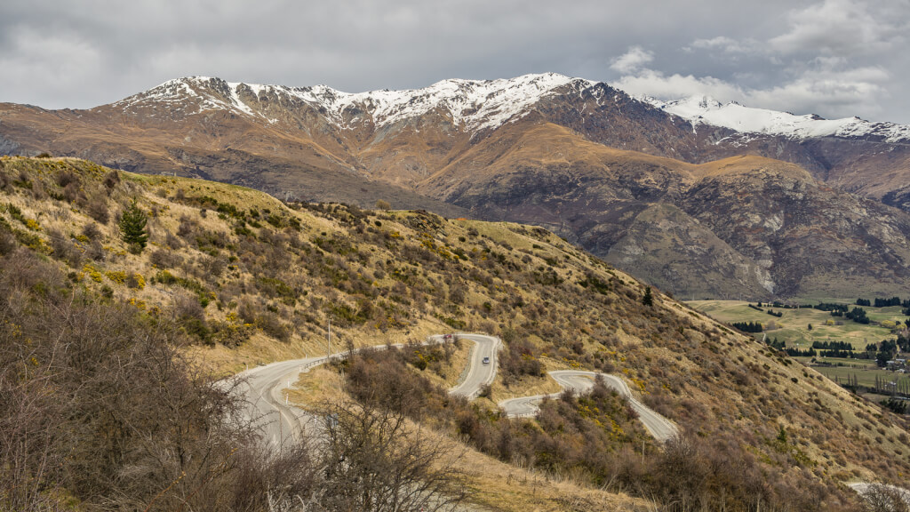 Cardrona Hotel: The Most Photographed Building in New Zealand ...