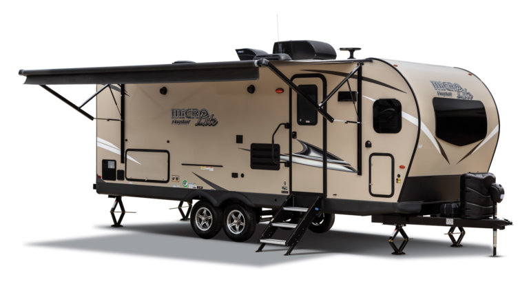 What's the Average Height of an RV? - (The Complete Guide)