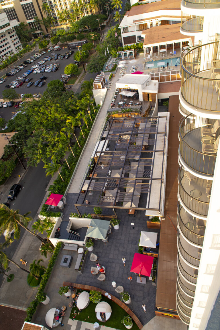 Review: Queensbreak Restaurant - Jeffsetter Travel